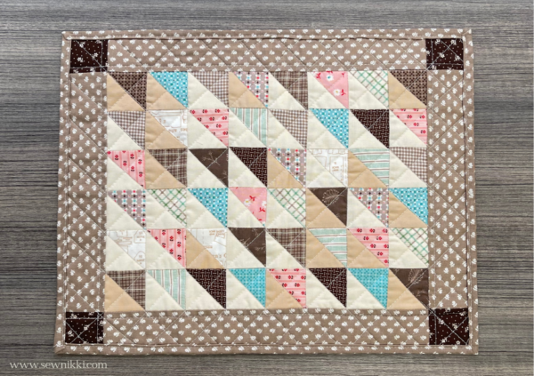 Mini Quilt Patterns, TQC "July" Postcard Pattern Review - Sew Nikki