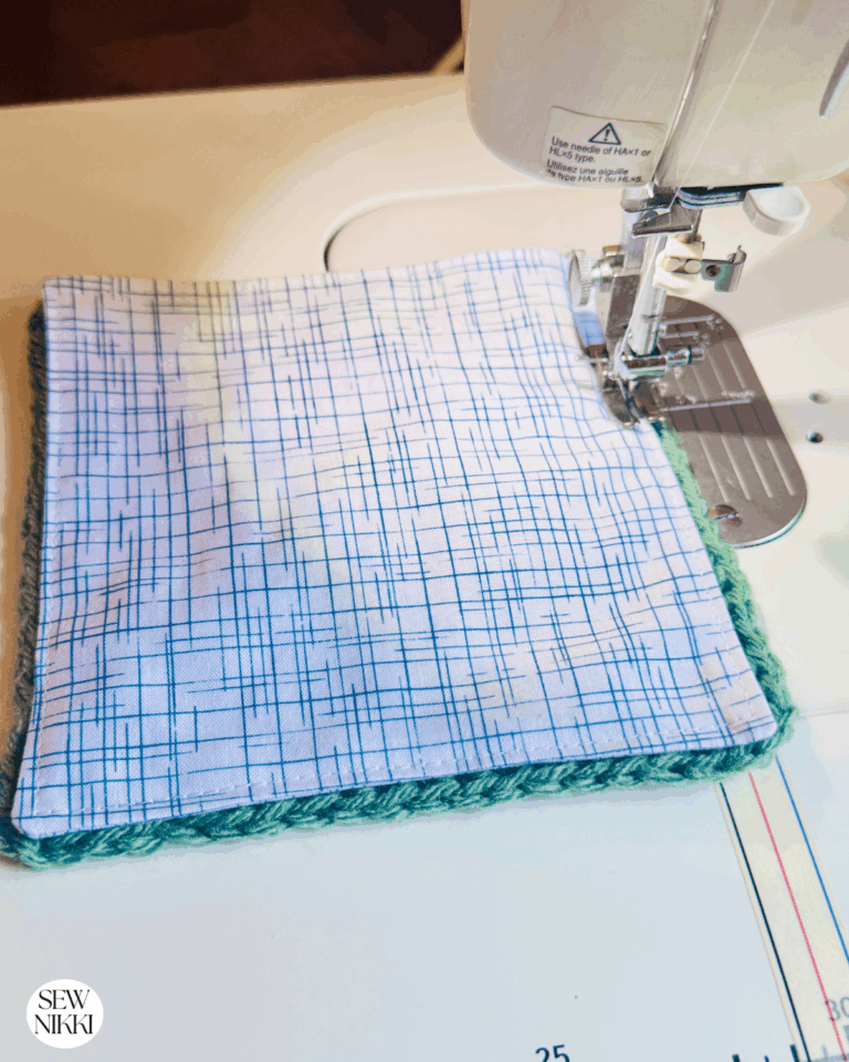 Granny Square Crochet Wallet Pattern With Lining - Sew Nikki