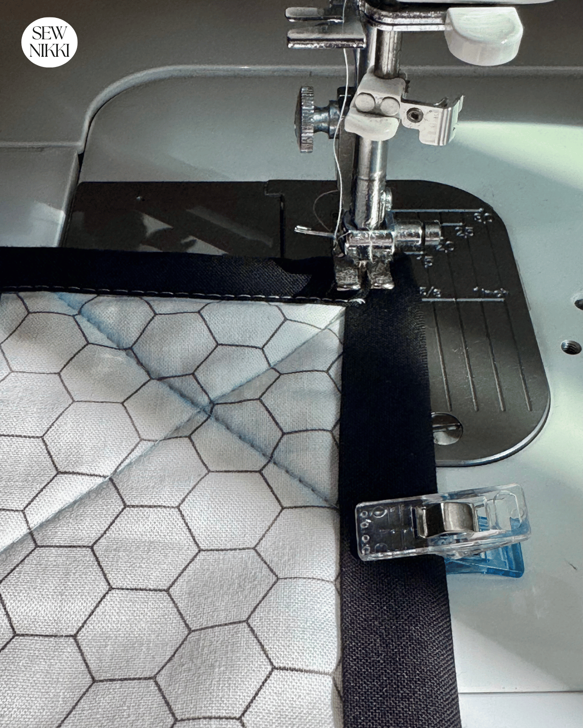 Quilt Binding Tips and Tricks for Intermediate Quilters (Home Sewing ...